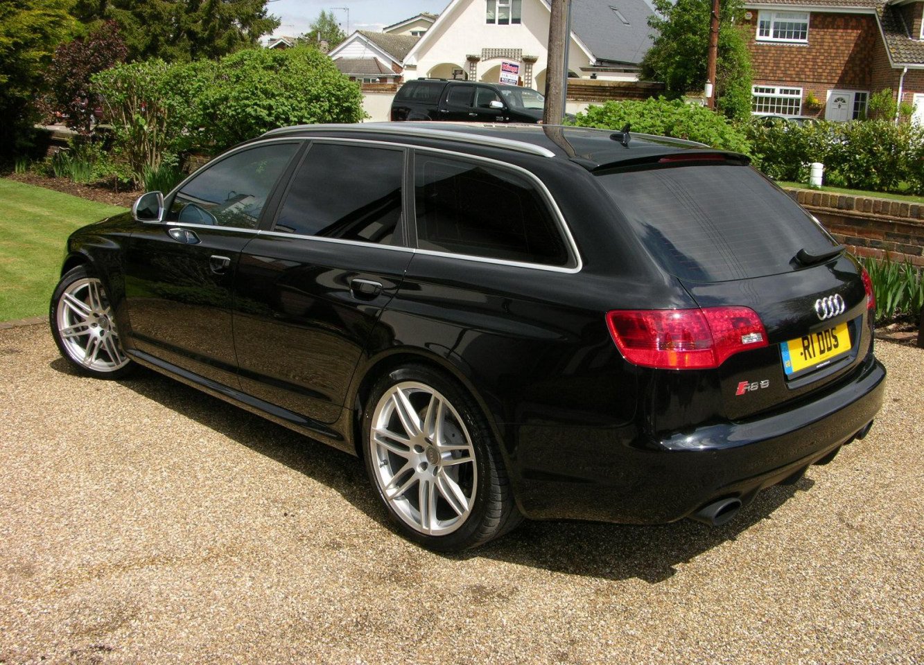 Audi RS 6 technical specifications and fuel economy